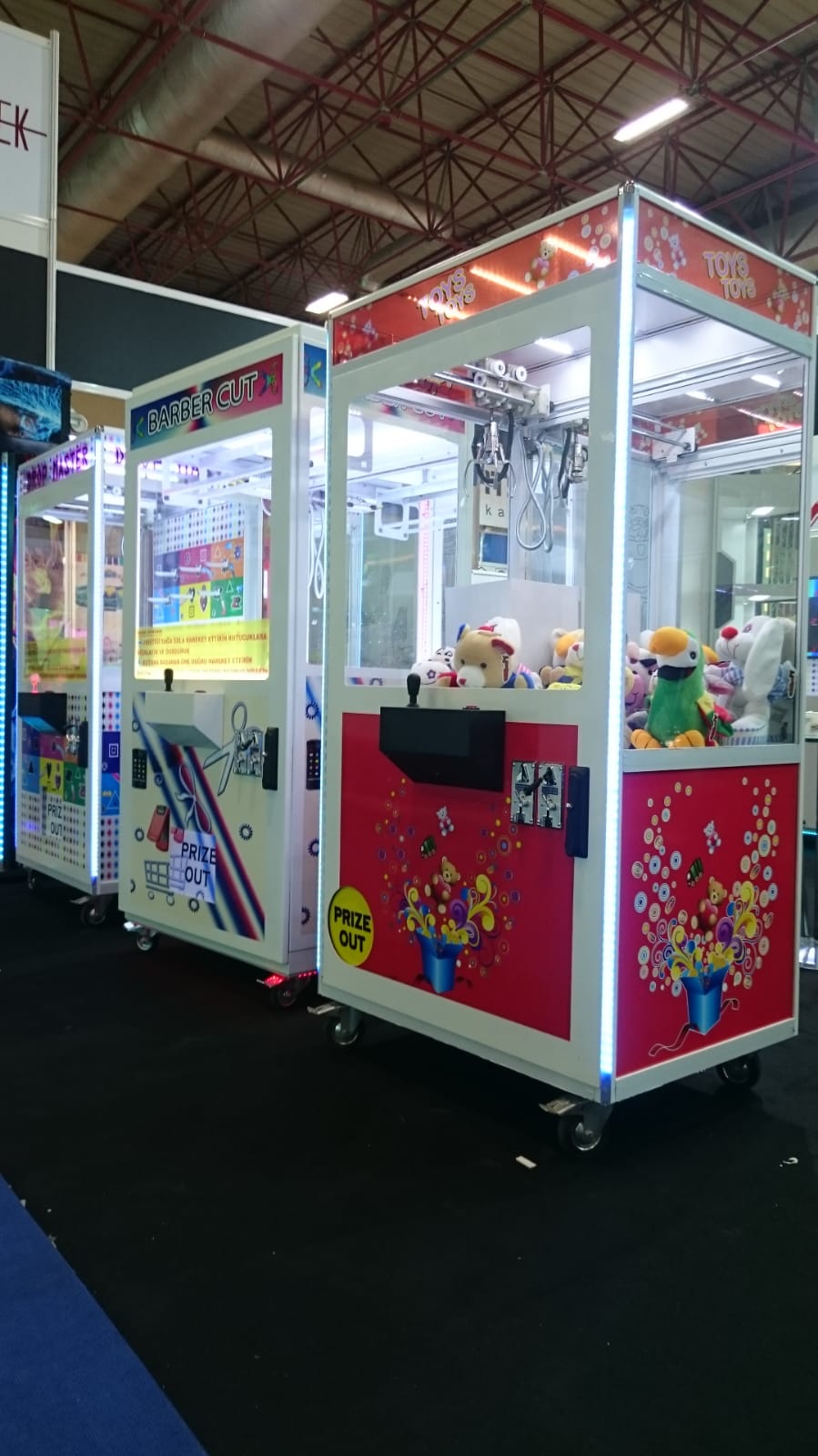 Coin Operated Claw Machine – TNR Limited